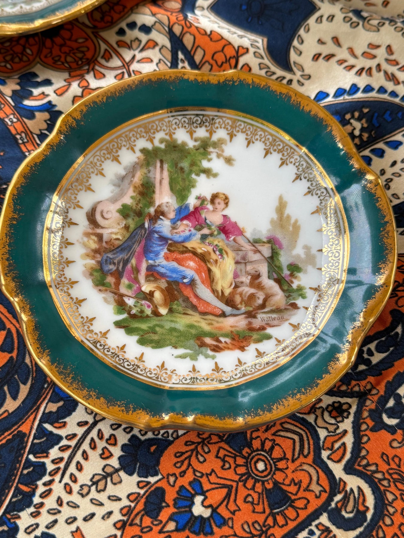 Par de pratos Limoges em porcelana francesa – Jardin Velharia